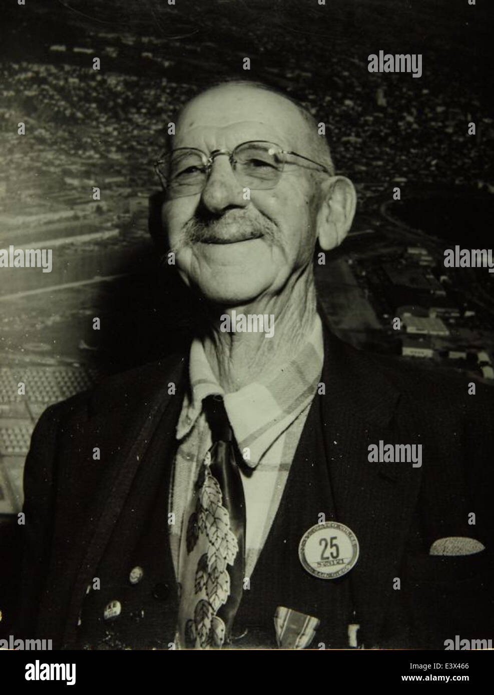 Convair/General Dynamics Employee Dad Shepard Stock Photo - Alamy