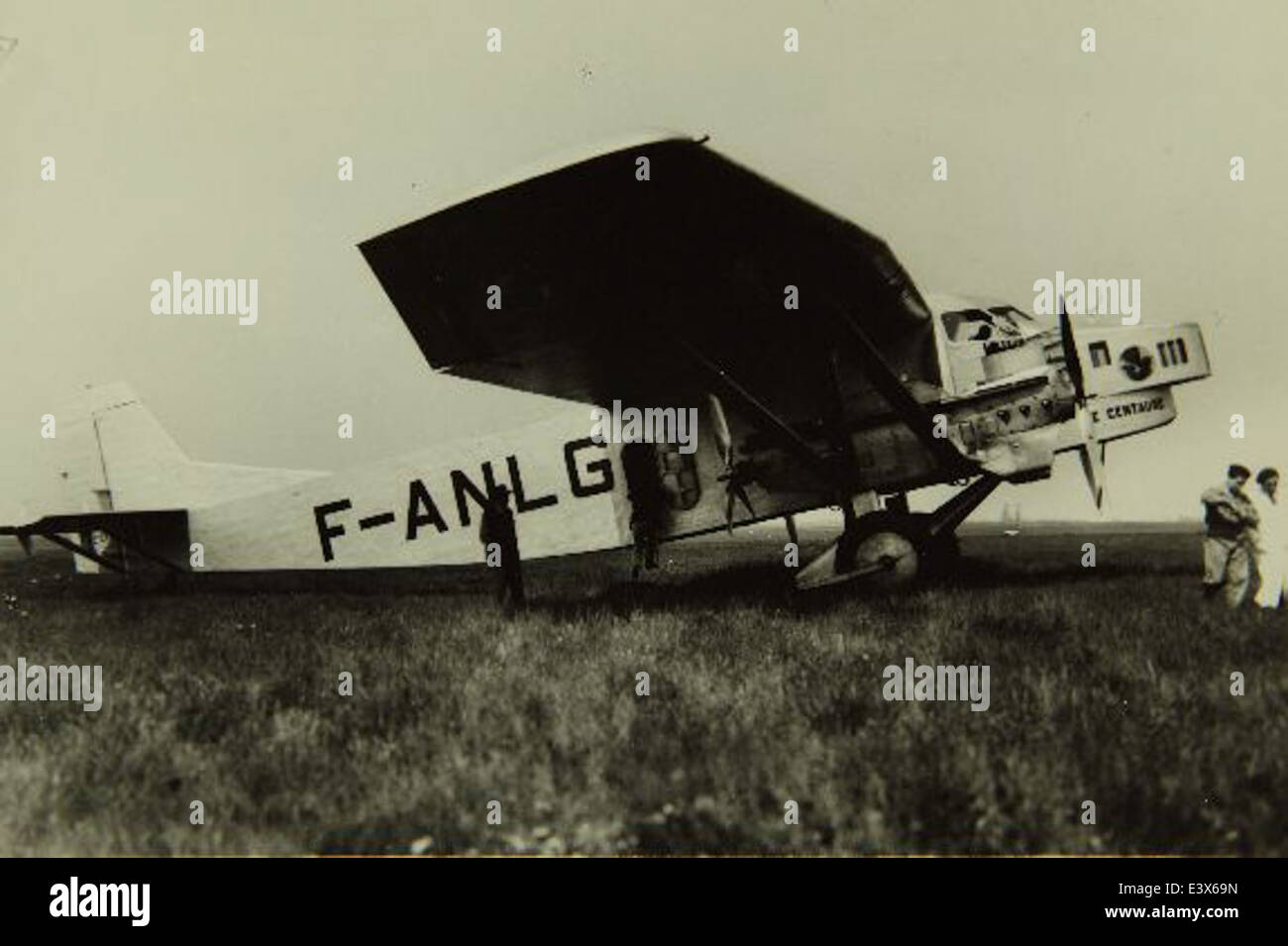 The Farman F-221 was a French long-range reconnaissance aircraft used ...