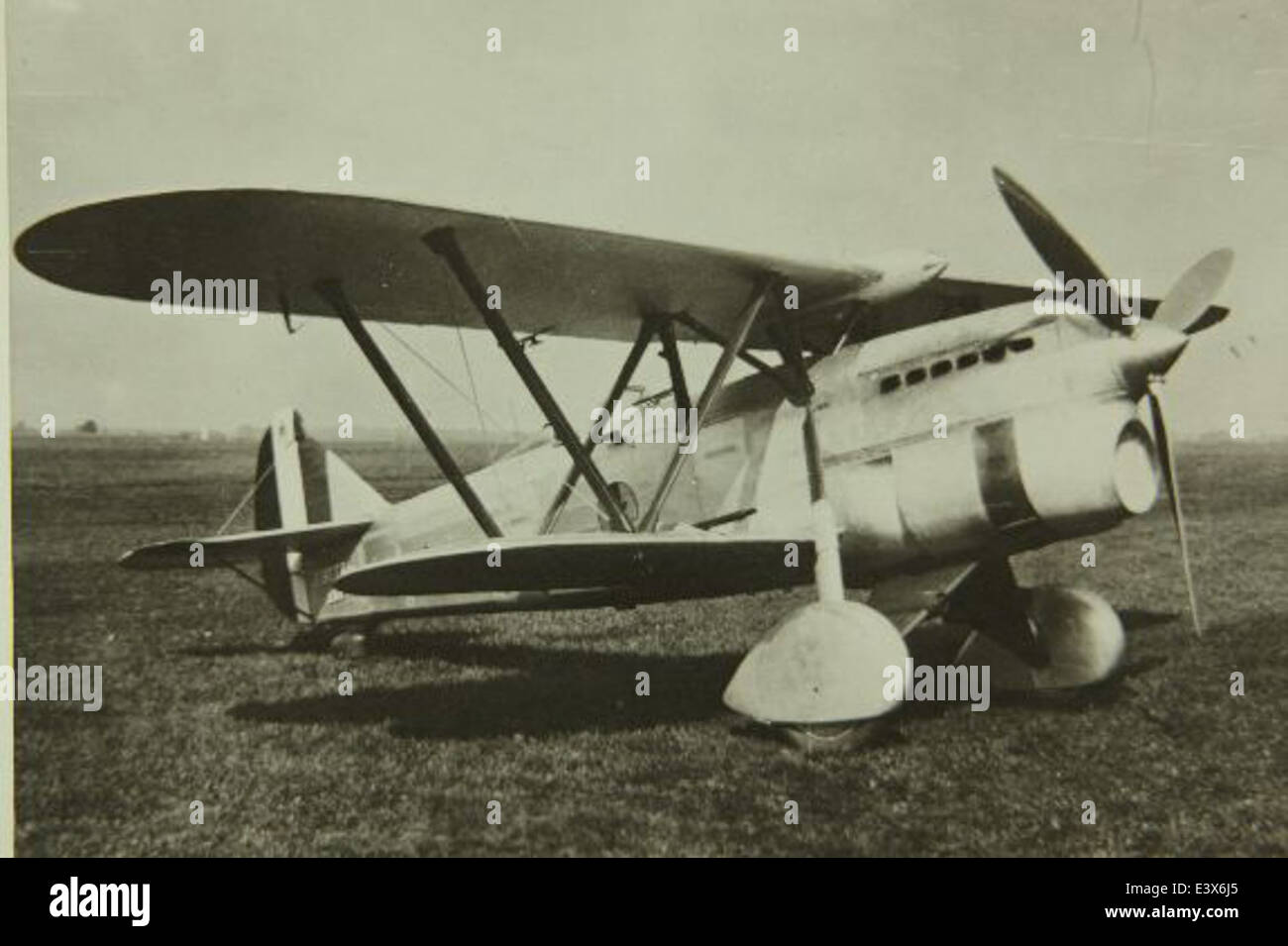 The Fiat CR.33 was an Italian biplane fighter aircraft used during the ...