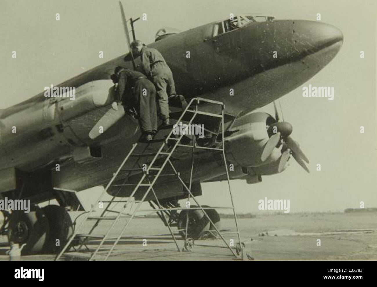 German reconnaissance aircraft focke wulf hi-res stock photography and ...
