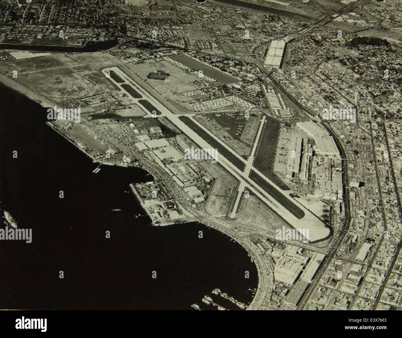 This image highlights the Convair/General Dynamics aerospace factories ...