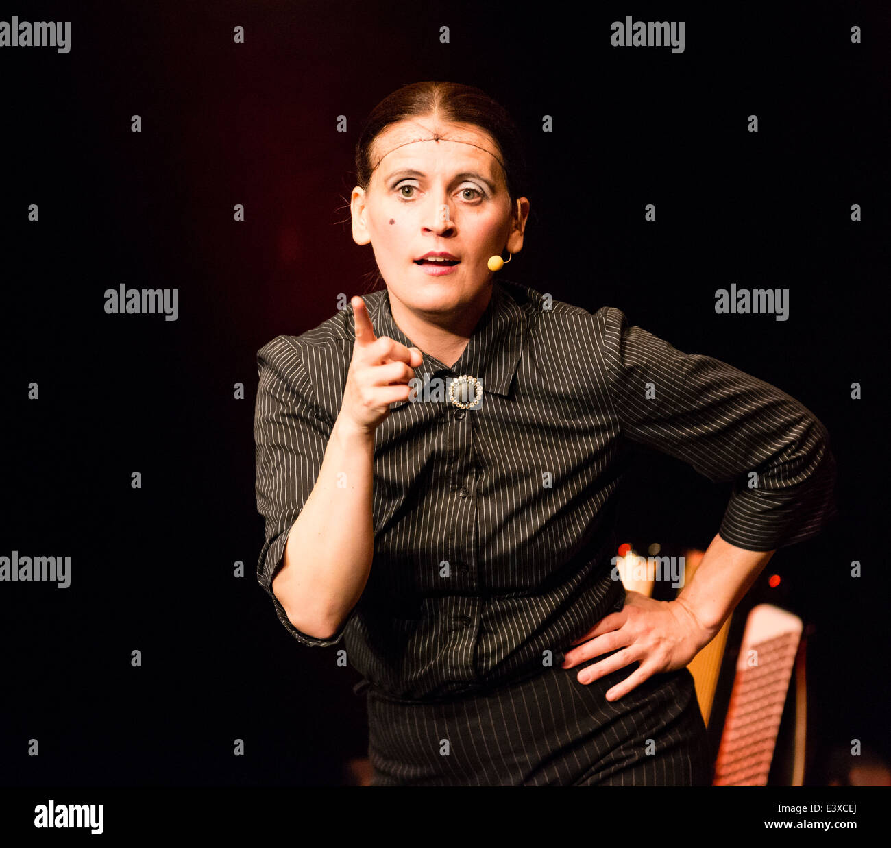 Female performance artist hi-res stock photography and images - Alamy