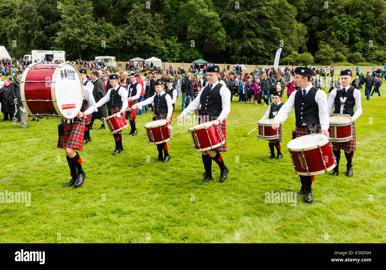 DUNDEE BOYS BRIGADE PIPE BAND AT FORRES SCOTLAND EUROPEAN PIPE BAND ...