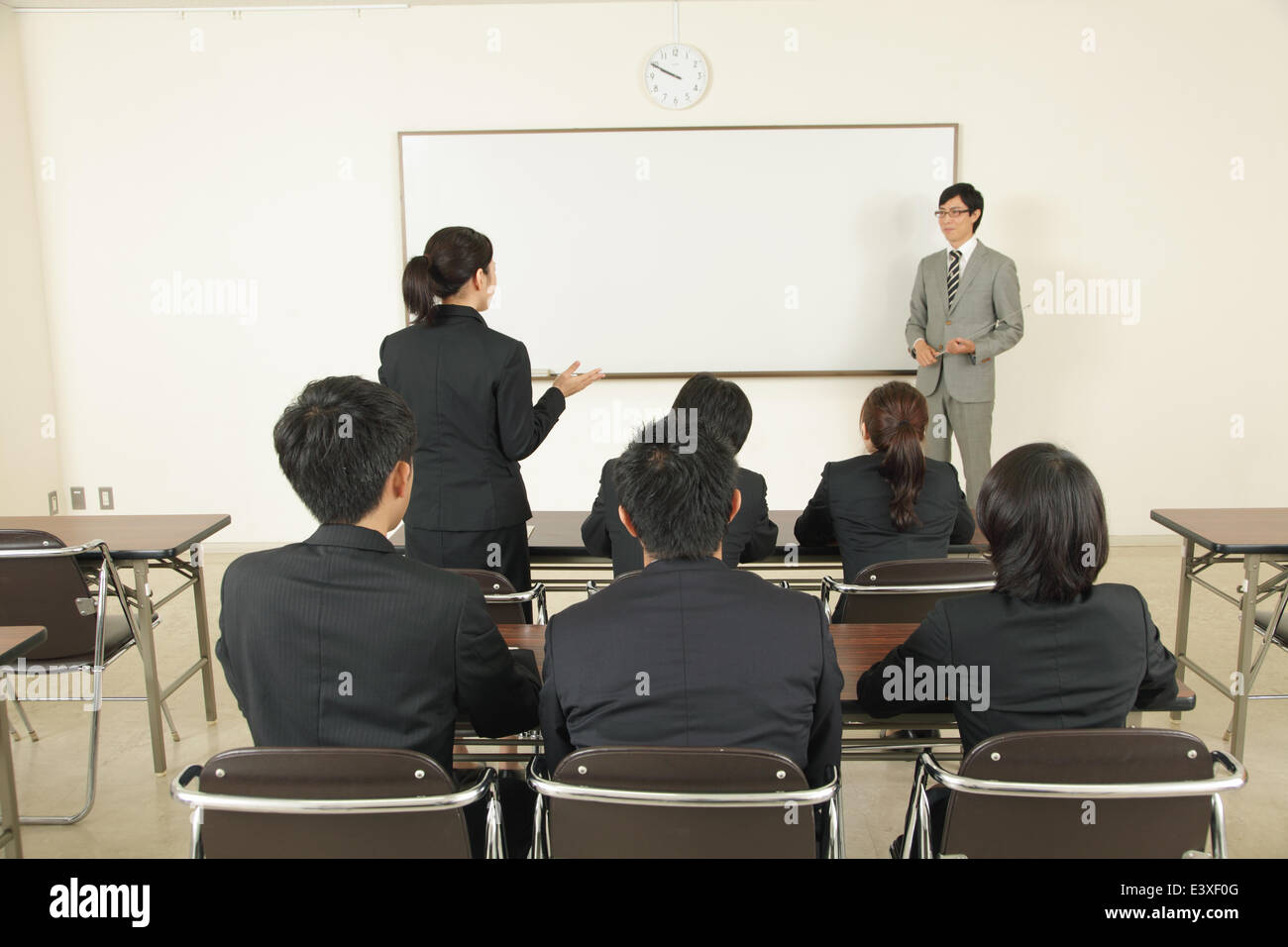 Japanese business people training Stock Photo - Alamy