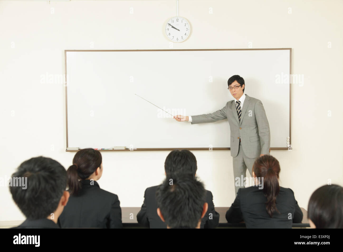 Japanese business people training Stock Photo - Alamy