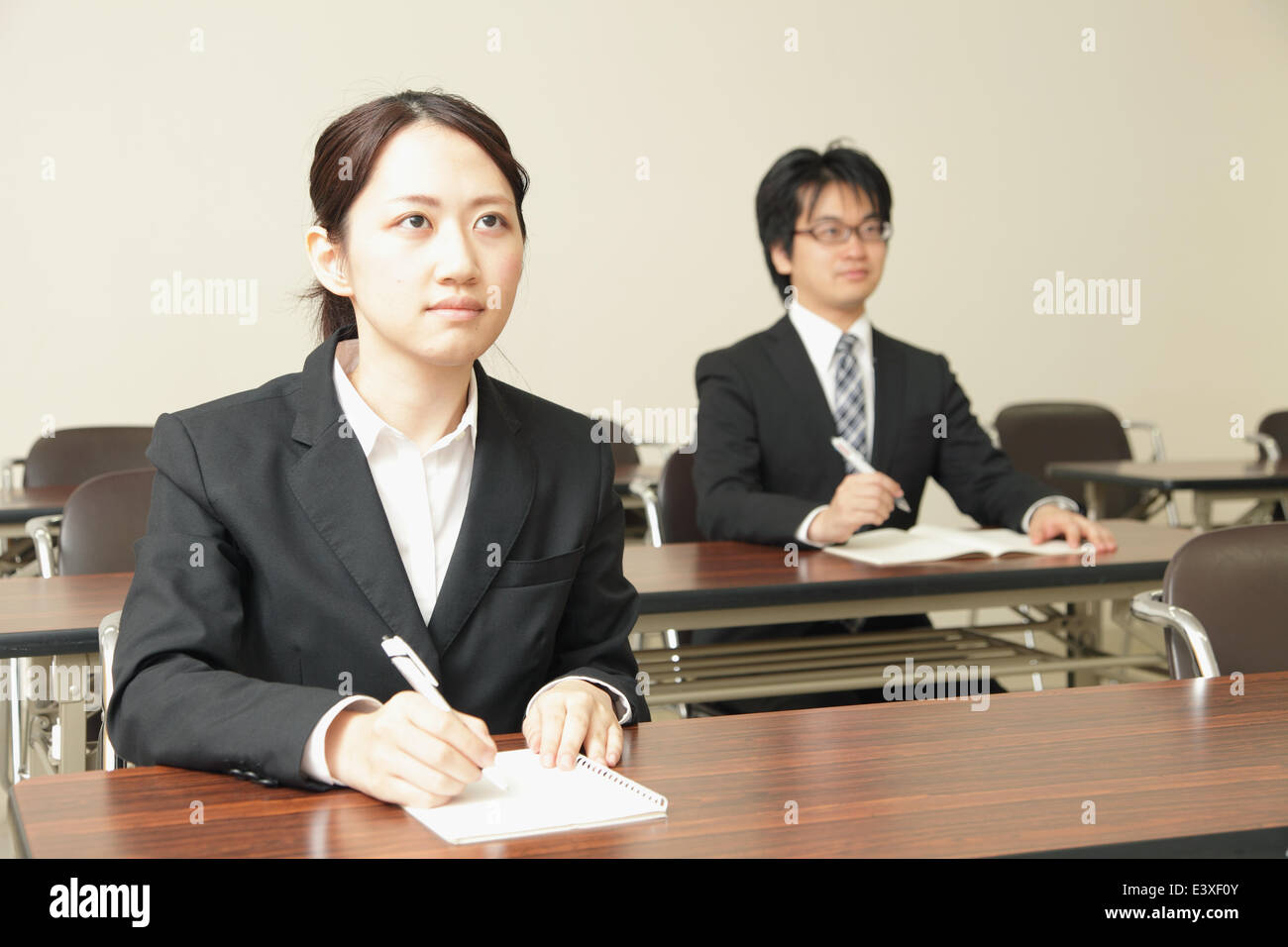 Japanese business people training Stock Photo - Alamy
