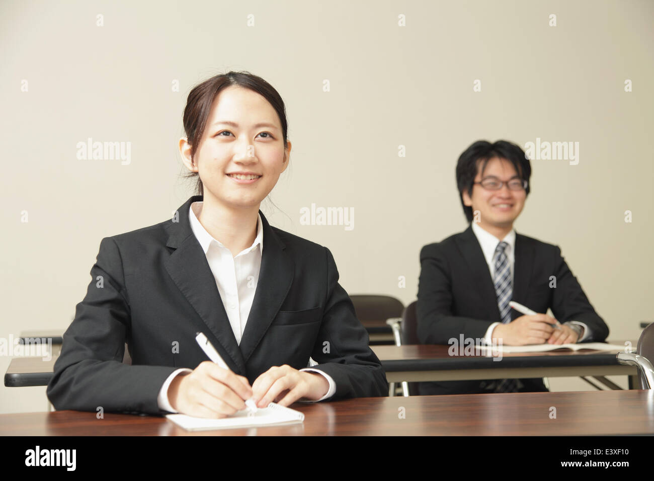 Japanese business people training Stock Photo - Alamy