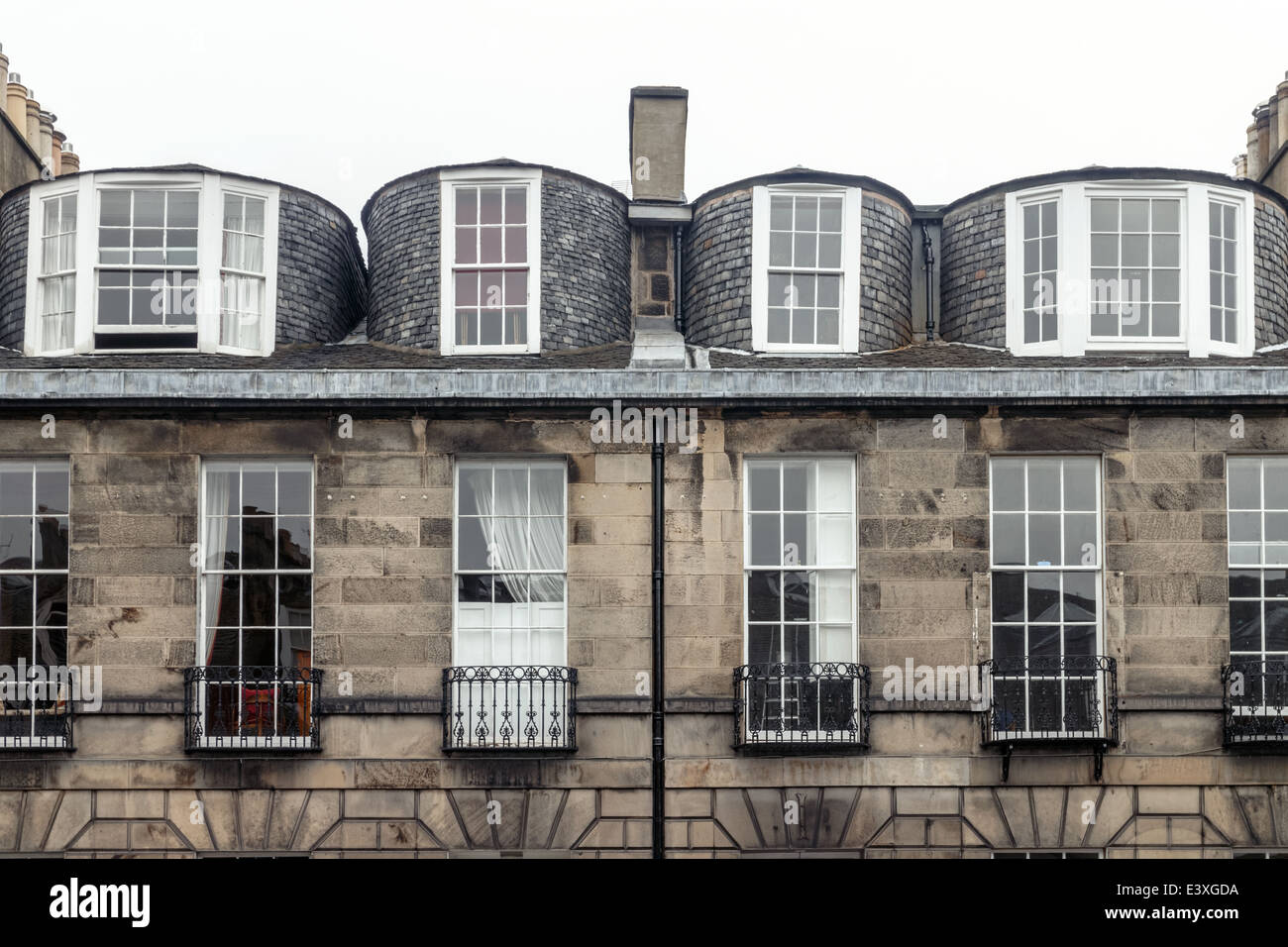 Traditional Georgian architecture in Edinburgh's New Town Stock Photo ...