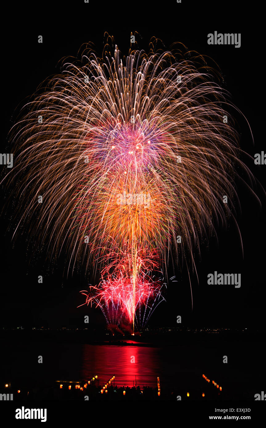 Launching fireworks hi-res stock photography and images - Alamy