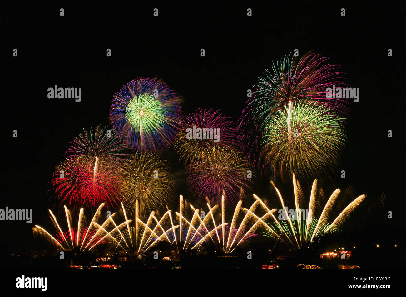Illusion fireworks hi-res stock photography and images - Alamy