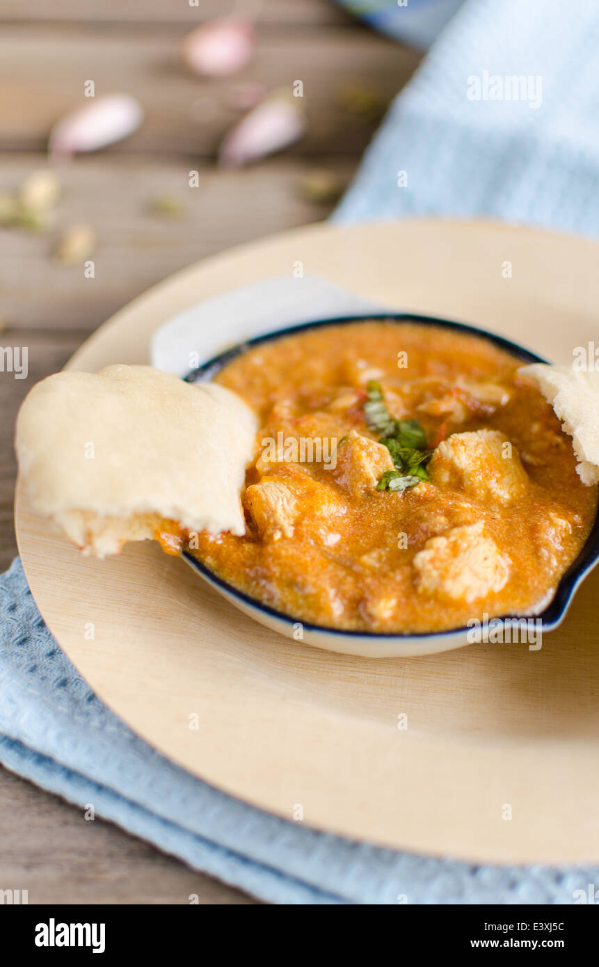 Indian balti chicken curry Stock Photo - Alamy