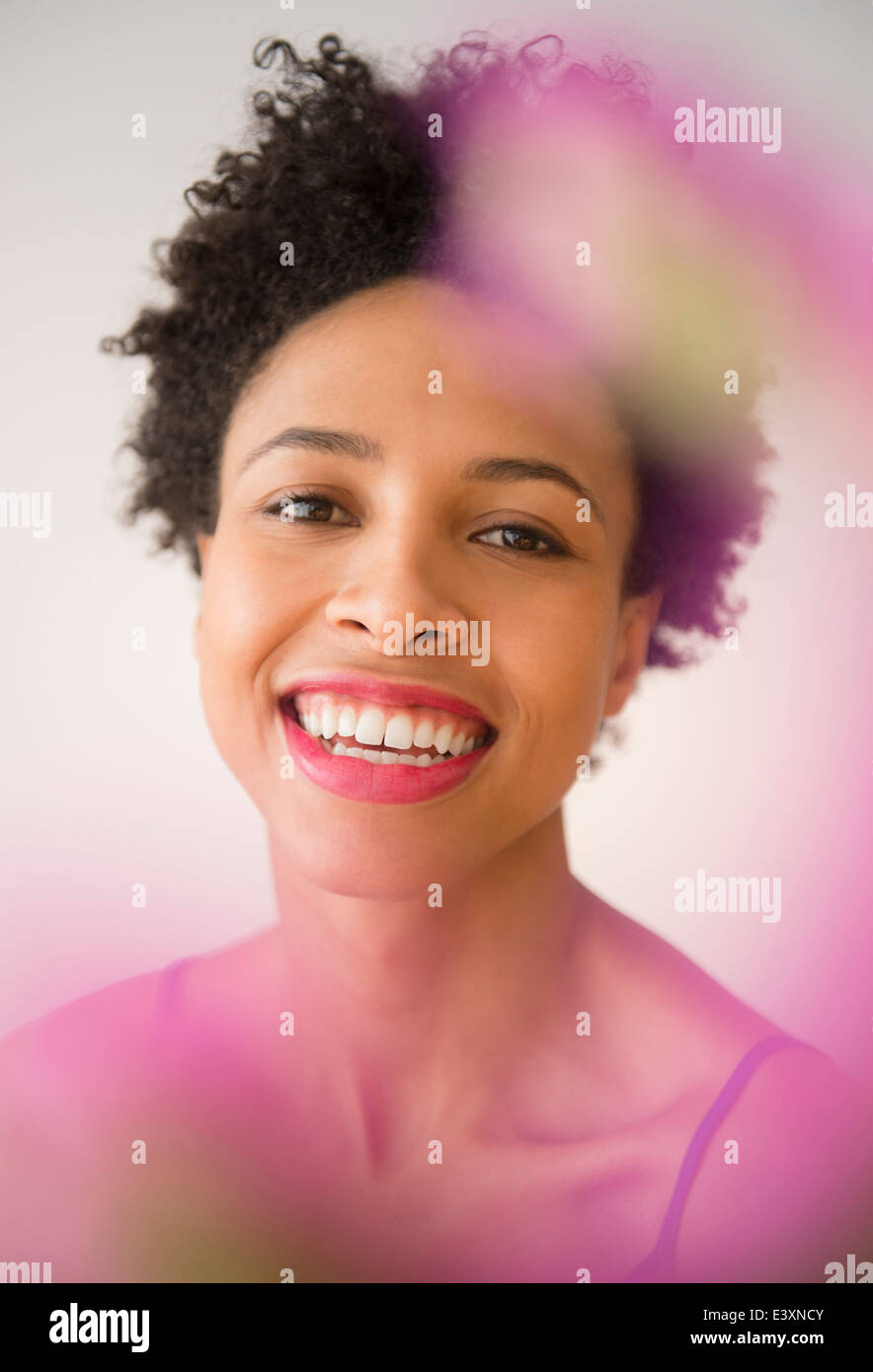 Black woman smiling Stock Photo - Alamy