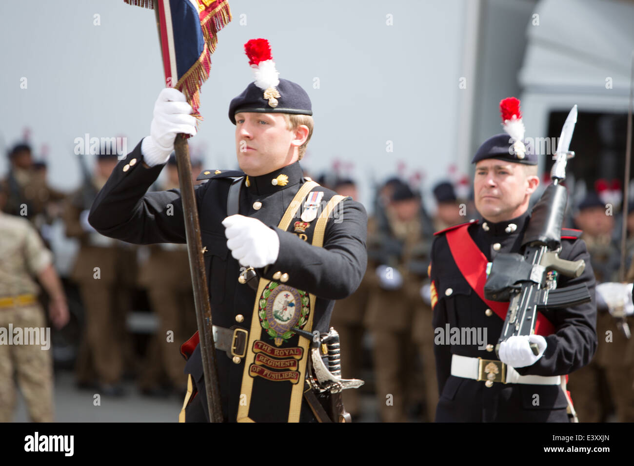 Royal Regiment of Fusiliers, marching through Warwick Stock Photo - Alamy