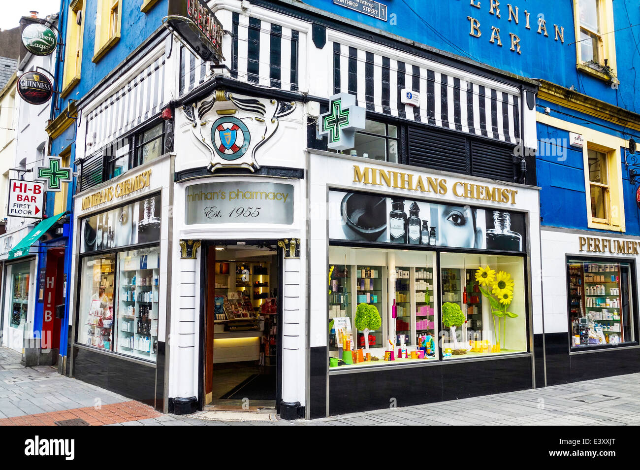 Minihans hi-res stock photography and images - Alamy