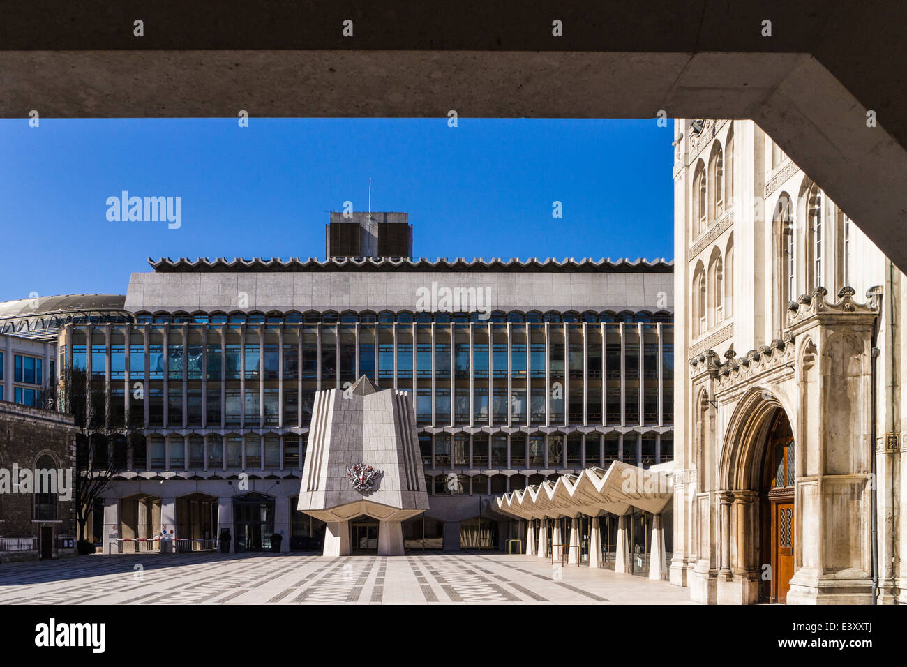 Guildhall library hi-res stock photography and images - Alamy