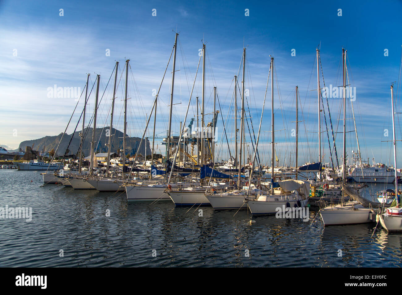 Palermo italy port hi-res stock photography and images - Alamy