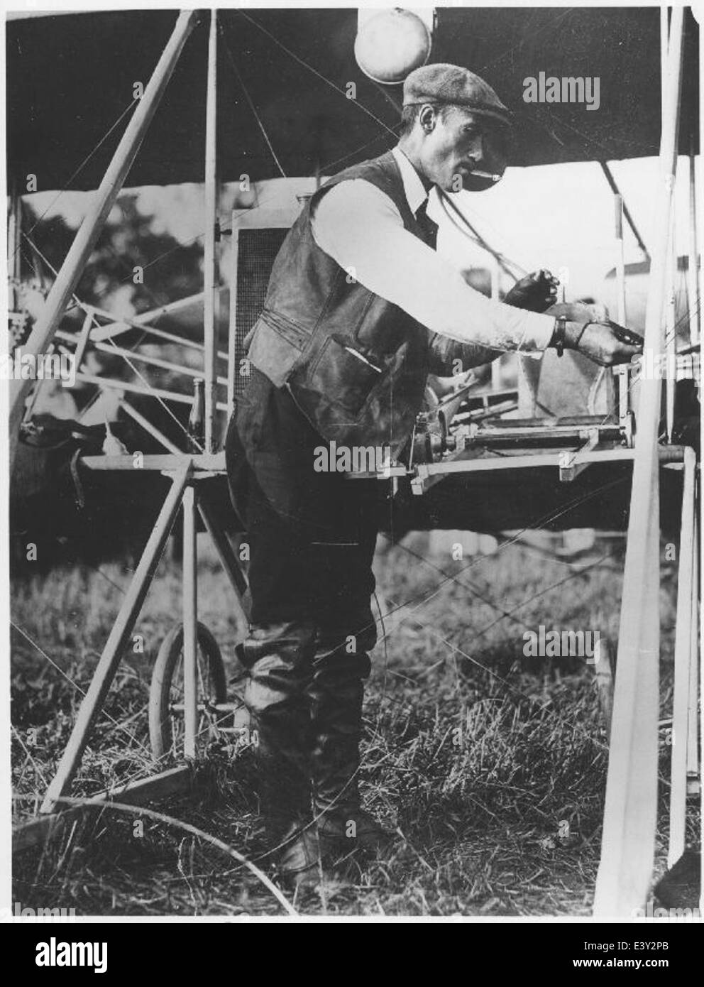 A 1911 photograph from the Lindbergh collection at the San Diego Air ...