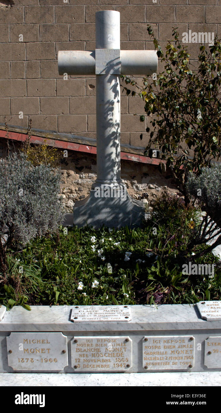 AJAXNETPHOTO. FRANCE, GIVERNY. 26 MAR 2006 - THE GRAVE OF THE ARTIST ...