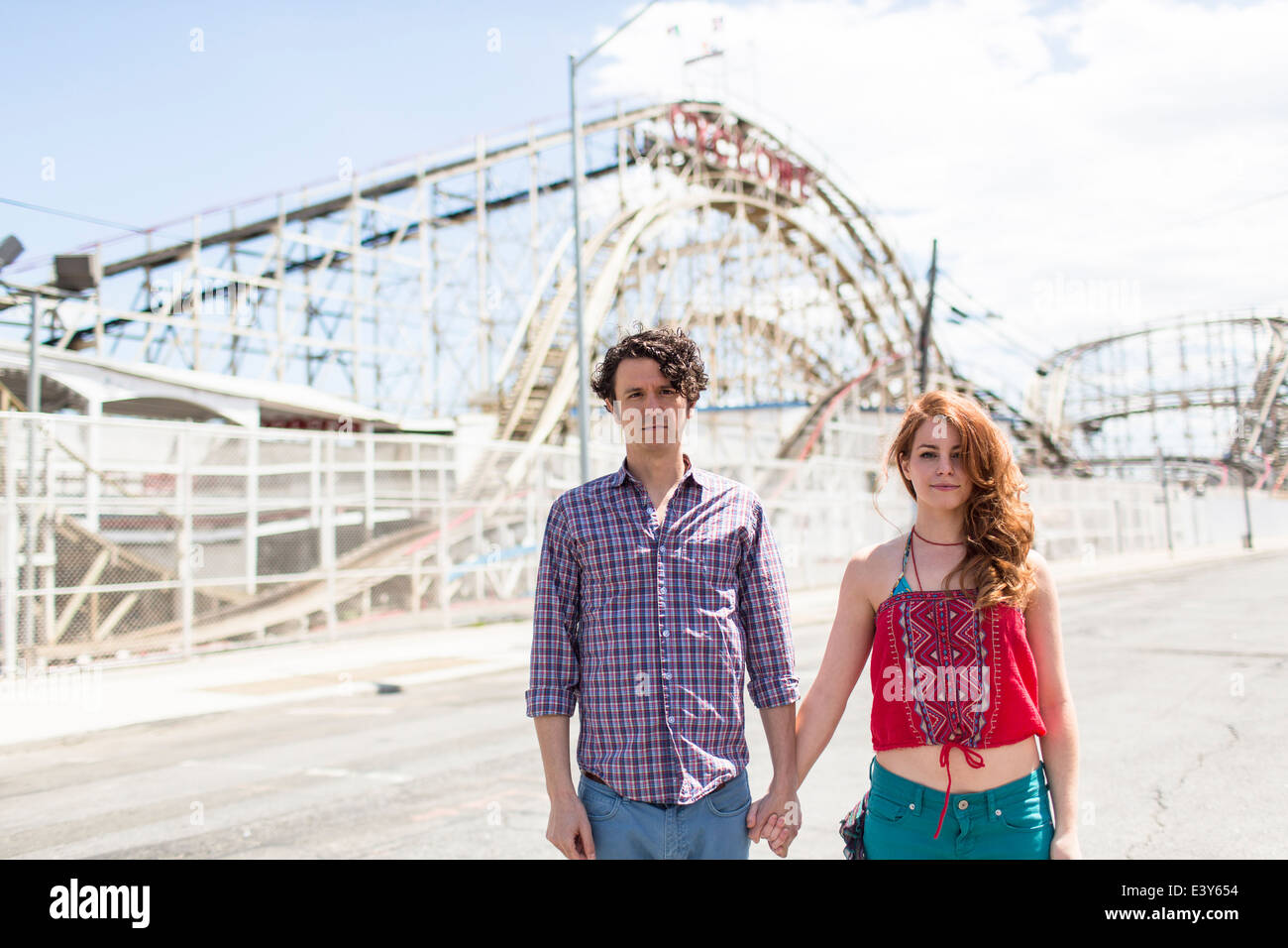 Bonding expressions hi-res stock photography and images - Alamy