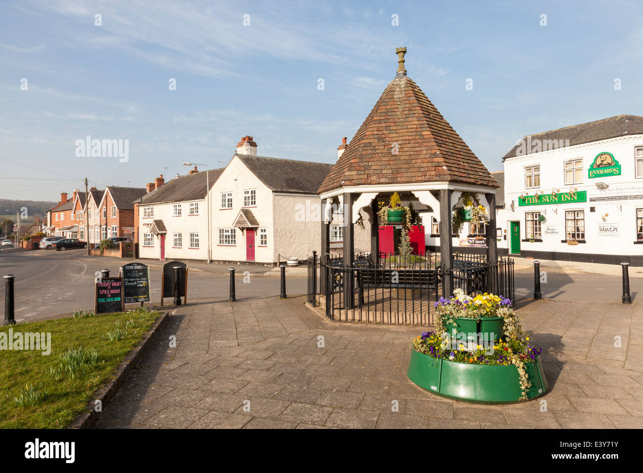 The village pump at Gotham, Nottinghamshire, England, UK Stock Photo ...