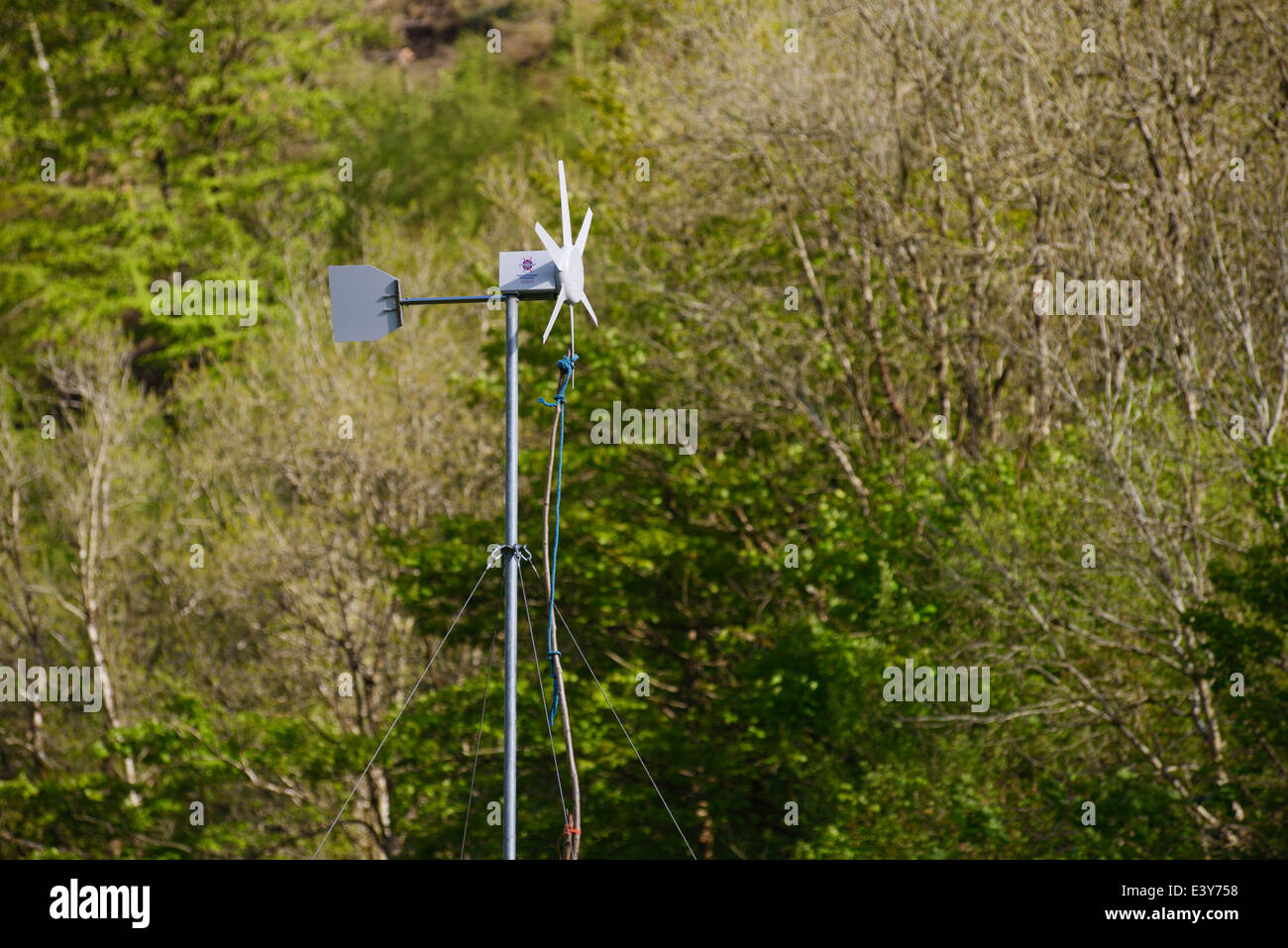 Small wind turbine hi-res stock photography and images - Alamy