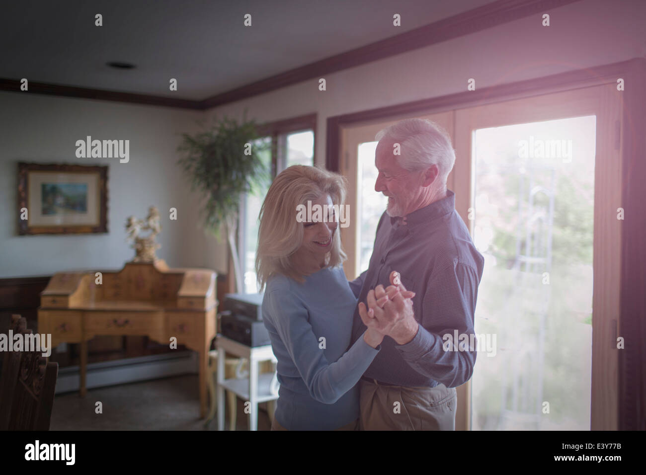 Waltzing couple hi-res stock photography and images - Alamy