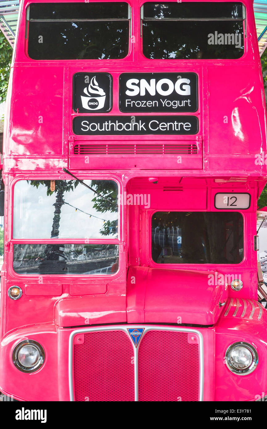 Snog, frozen yogurt, pink Routemaster London bus used as business ...