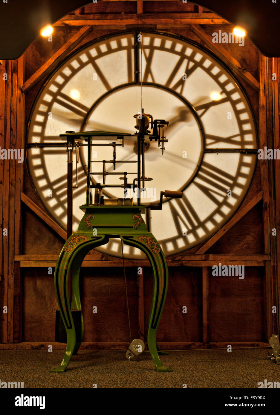 the mechanics behind a large antique building exterior clock Stock ...