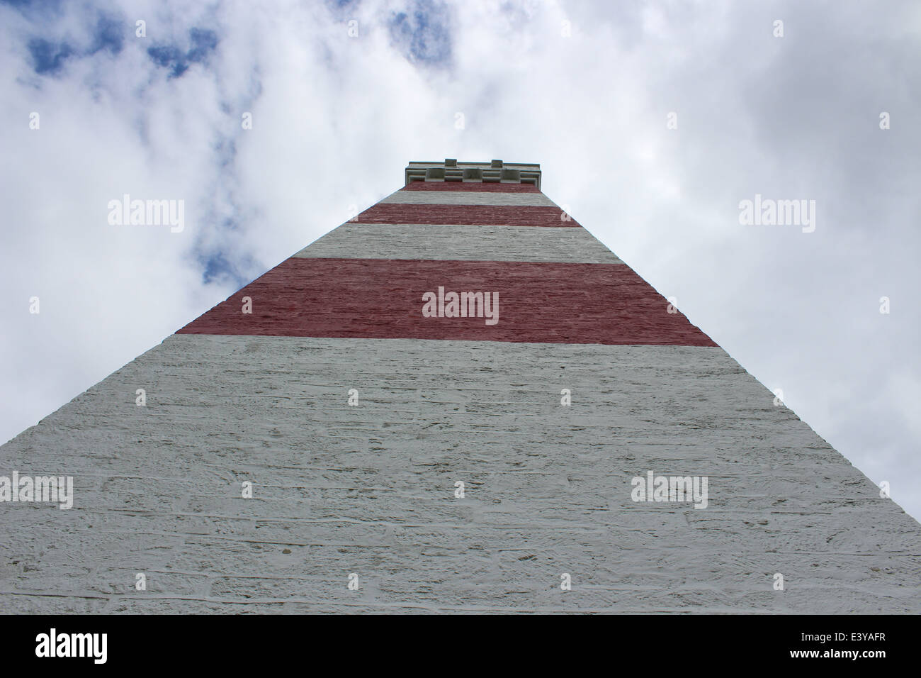Gribbin Daymark, Gribbin Head, Fowey, Cornwall Stock Photo - Alamy