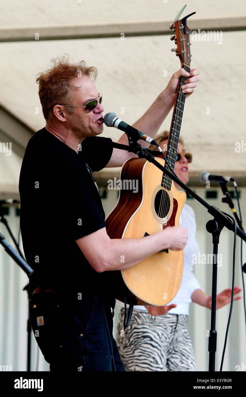 Andy Wickett and World Service band at Leamington Peace Festival Stock ...