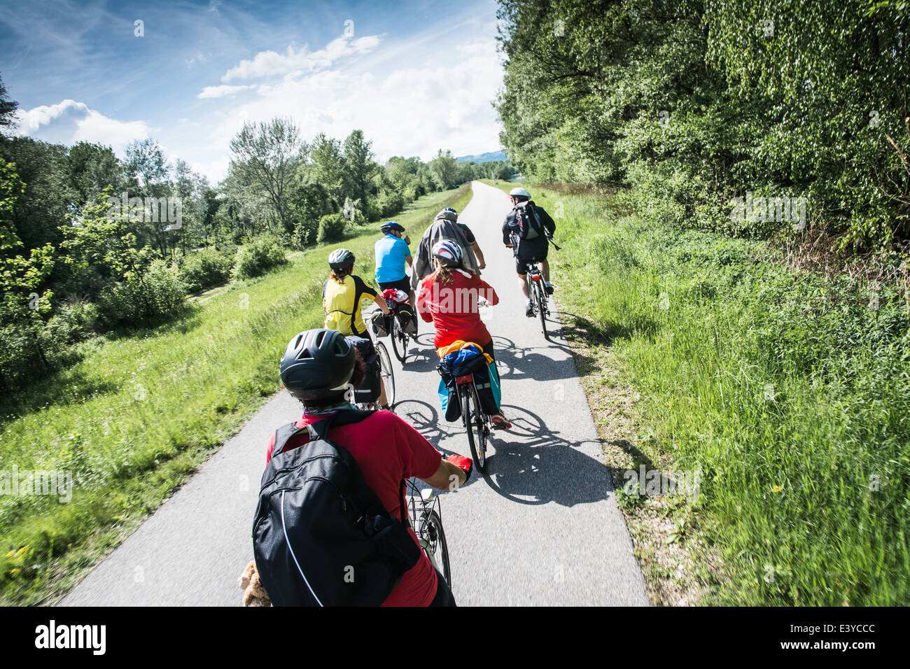 Danube cycle trail austria hi-res stock photography and images - Alamy