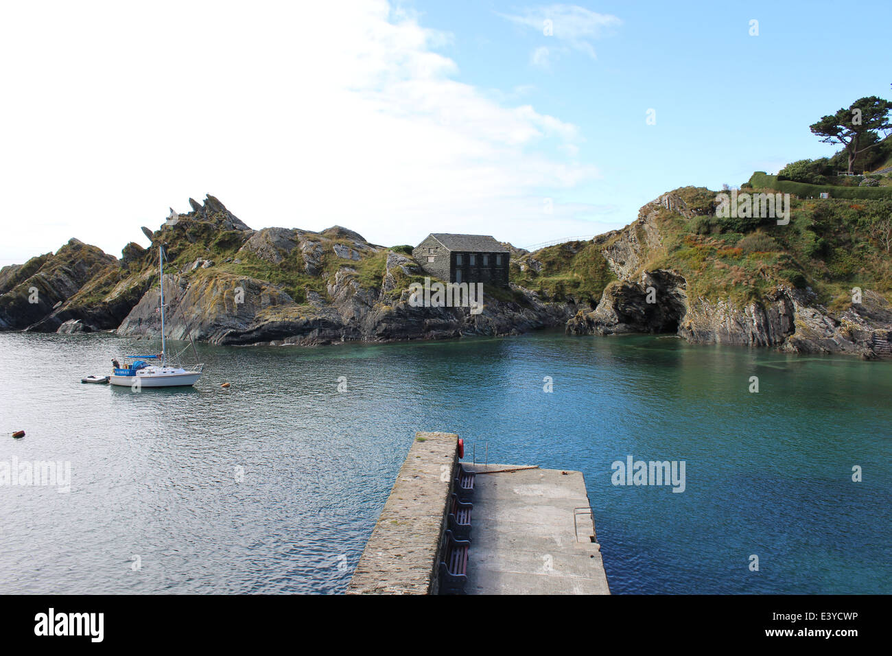 Cornwall polperro blue peter hi-res stock photography and images - Alamy