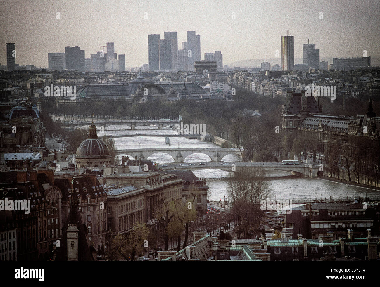 Paris 1980s hi-res stock photography and images - Alamy