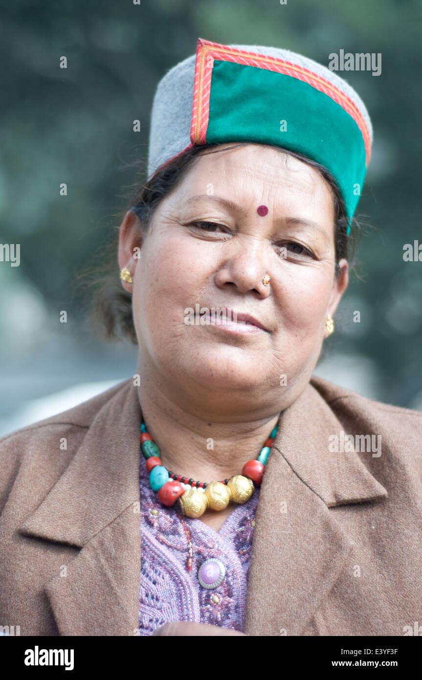 Traditional kinnaur costume hi-res stock photography and images - Alamy