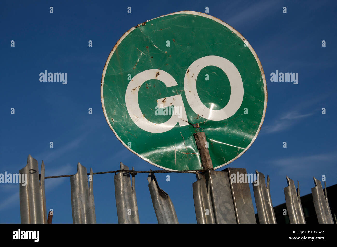 Blue road signs white lettering hi-res stock photography and images - Alamy