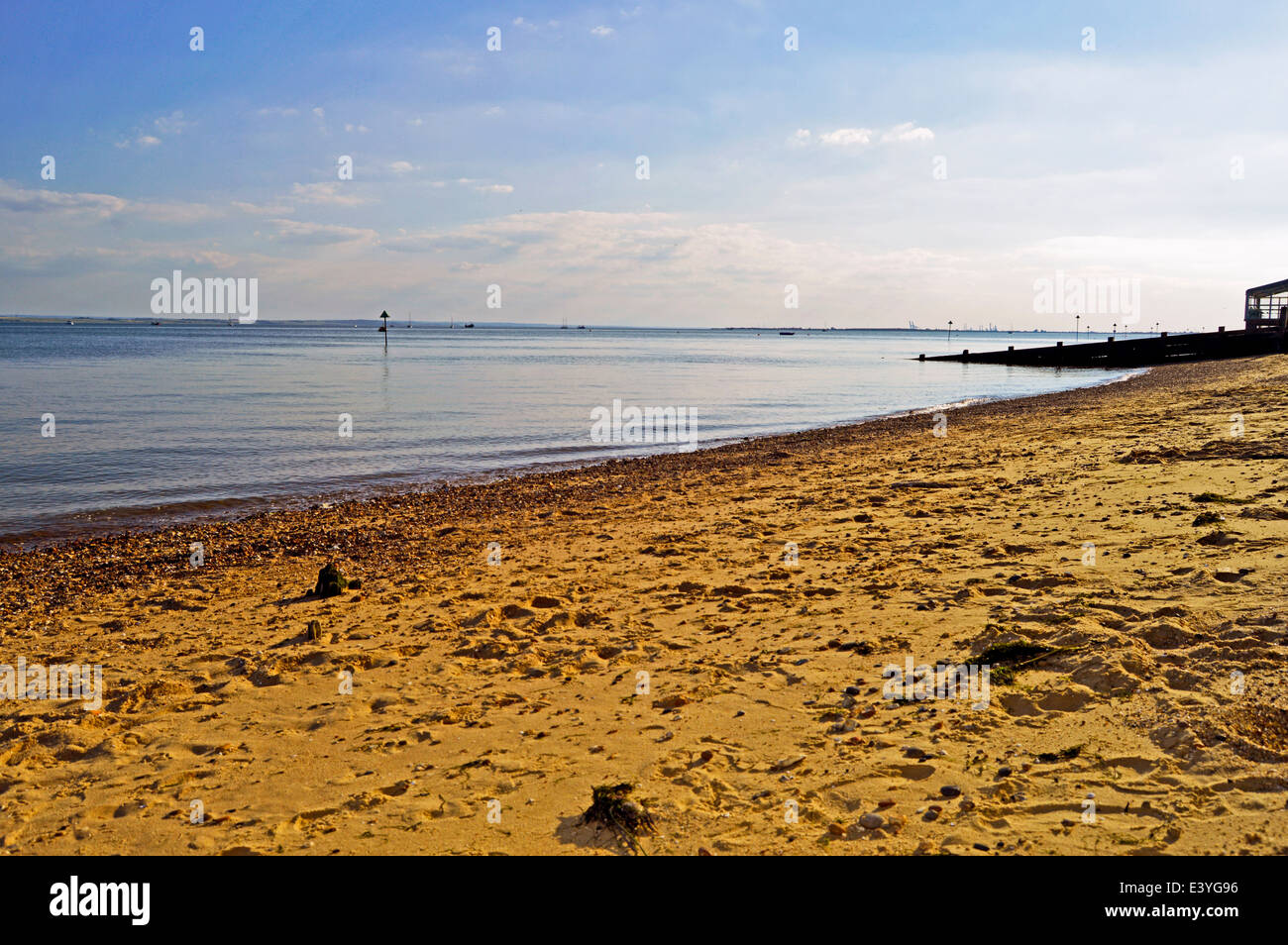 Southend beachfront hi-res stock photography and images - Alamy