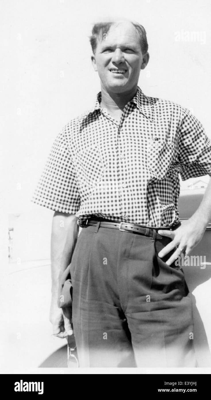 Photograph of Elwyn Gibbon in Hankow, China, between 1937 and 1938 ...