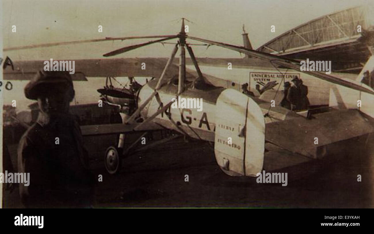 1930s cierva autogyro hi-res stock photography and images - Alamy