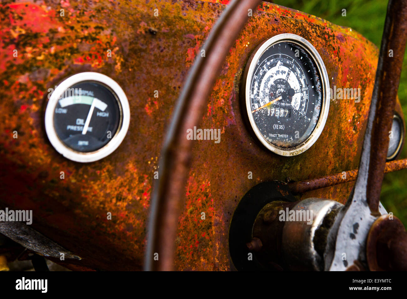 Old tractor gauges hi-res stock photography and images - Alamy