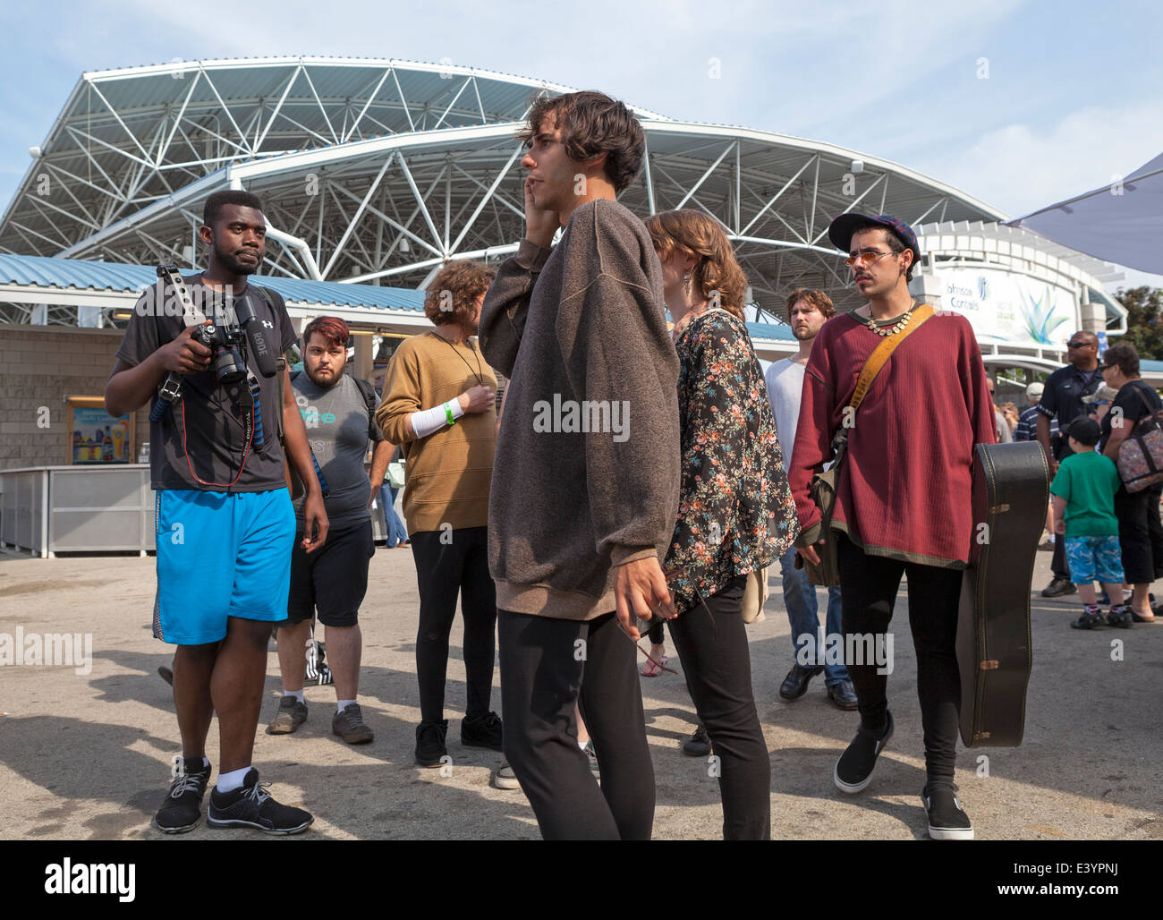 People enjoying Summerfest in Milwaukee, Wisconsin, USA Stock Photo - Alamy