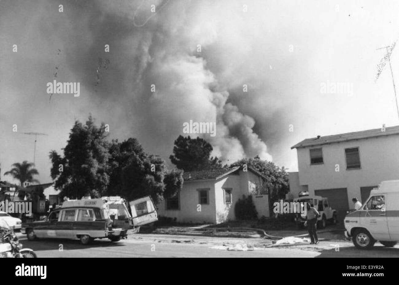 This image depicts Pacific Southwest Airlines Flight 182, a Boeing 727 ...