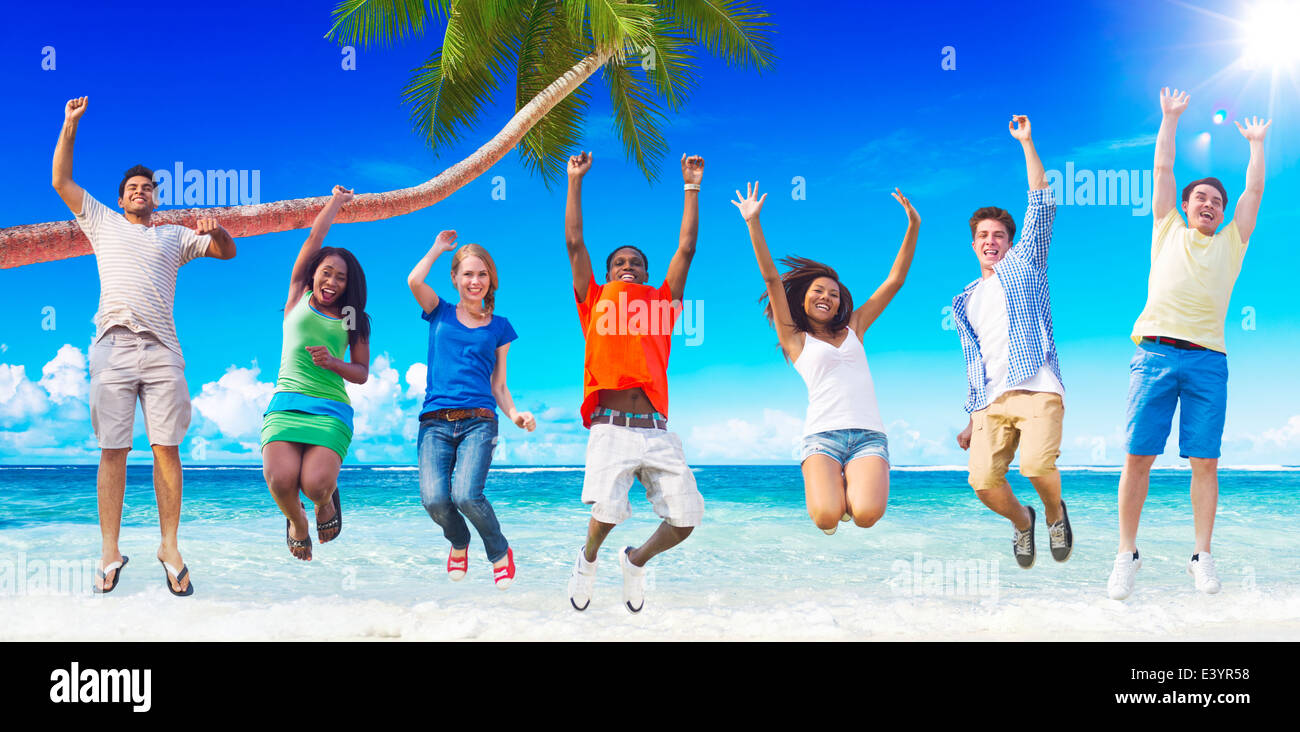 Group of people jumping into sea hi-res stock photography and images ...