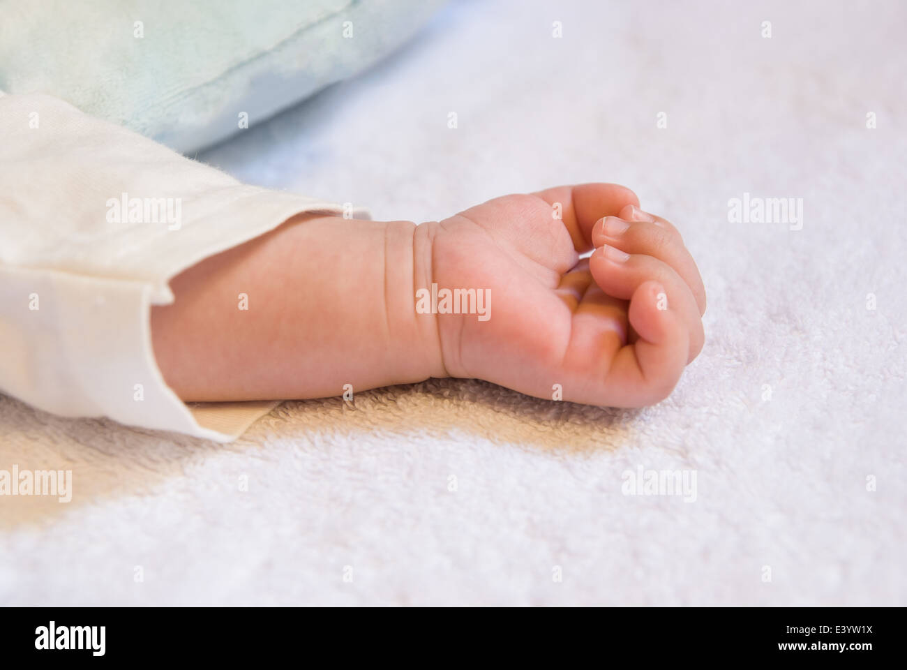 newborn baby hand Stock Photo - Alamy
