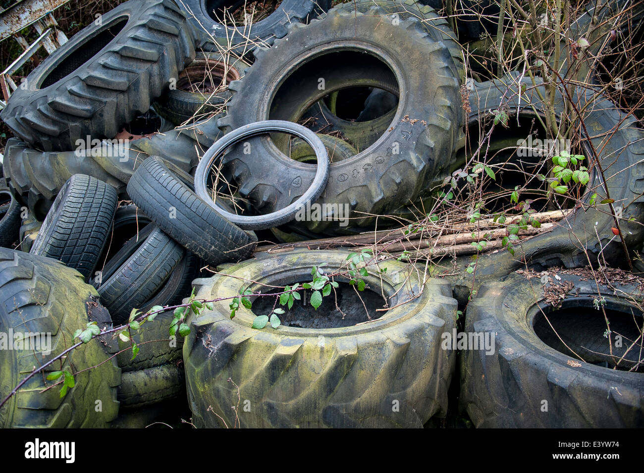 Rubber tyres tyre tyre hi-res stock photography and images - Alamy