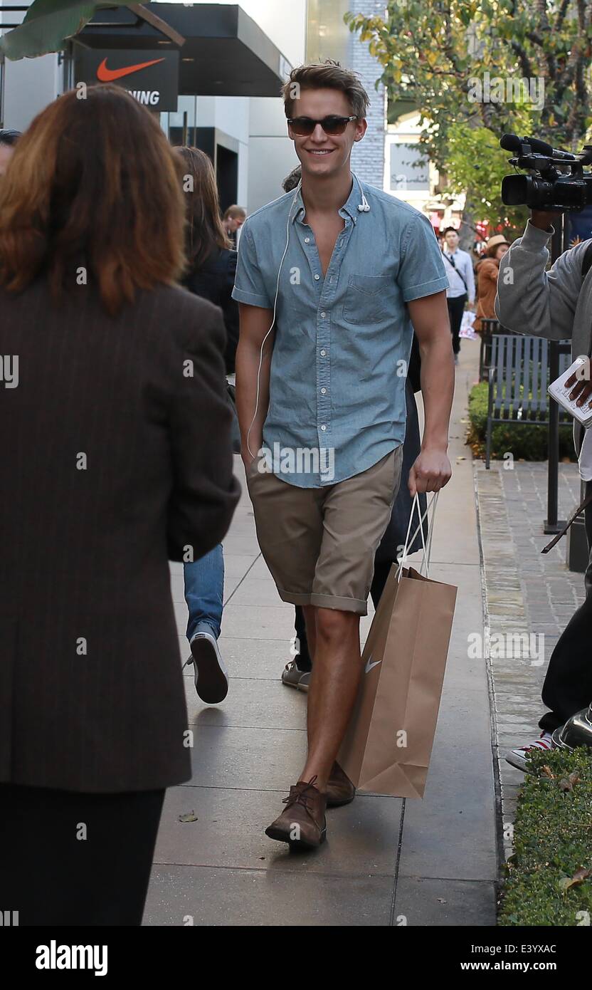 Australian Actor Rhys Wakefield Shops at the Grove Featuring: Rhys ...