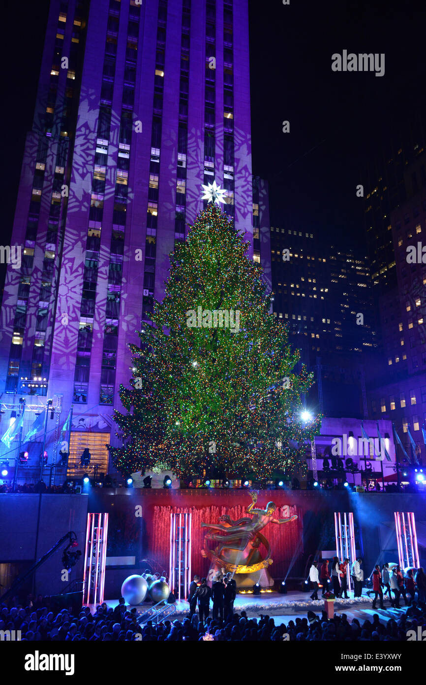 81st annual Rockefeller Center Christmas Tree Lighting Ceremony ...