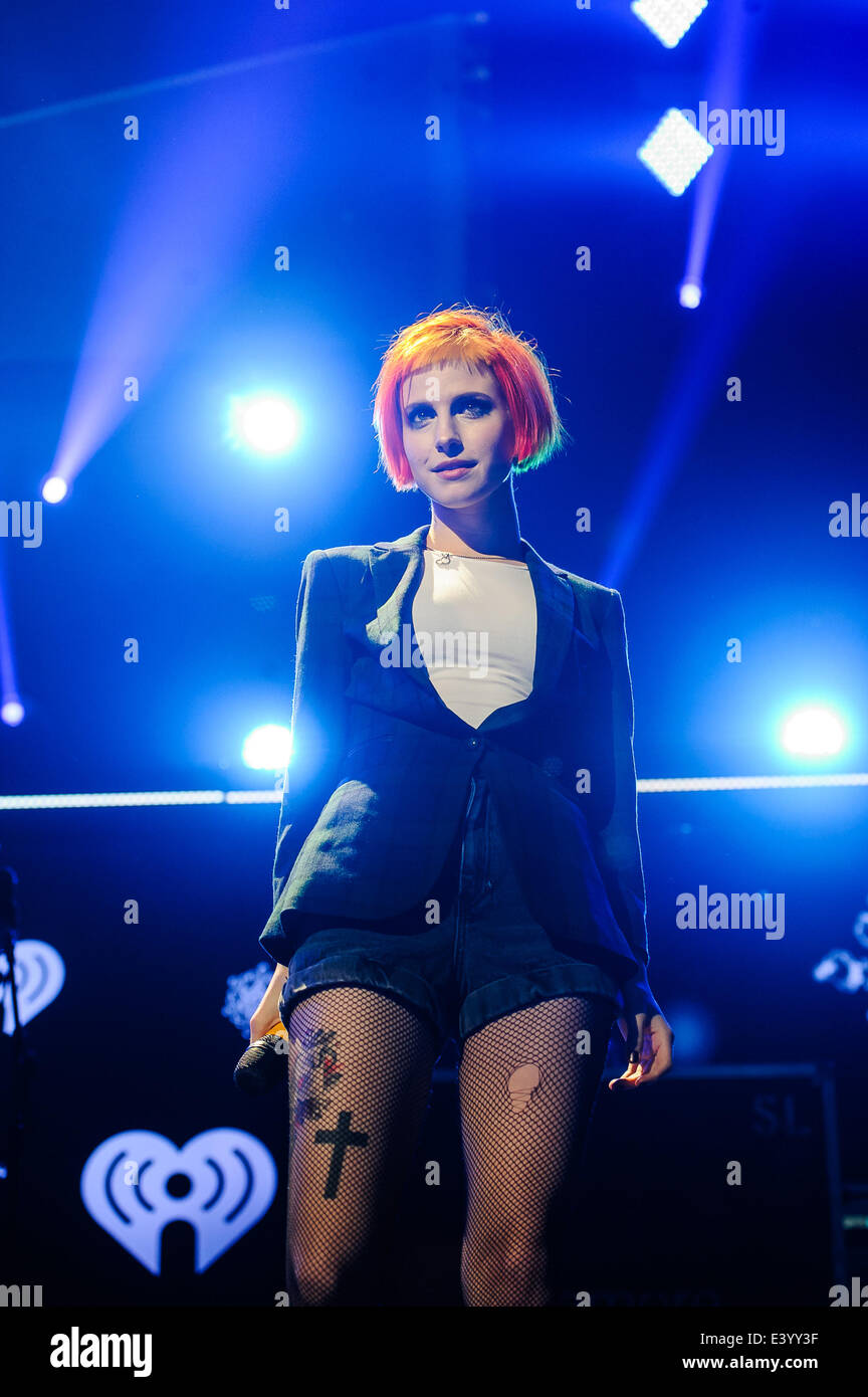 Q102's Jingle Ball 2013 at Wells Fargo Center Featuring: Hayley ...