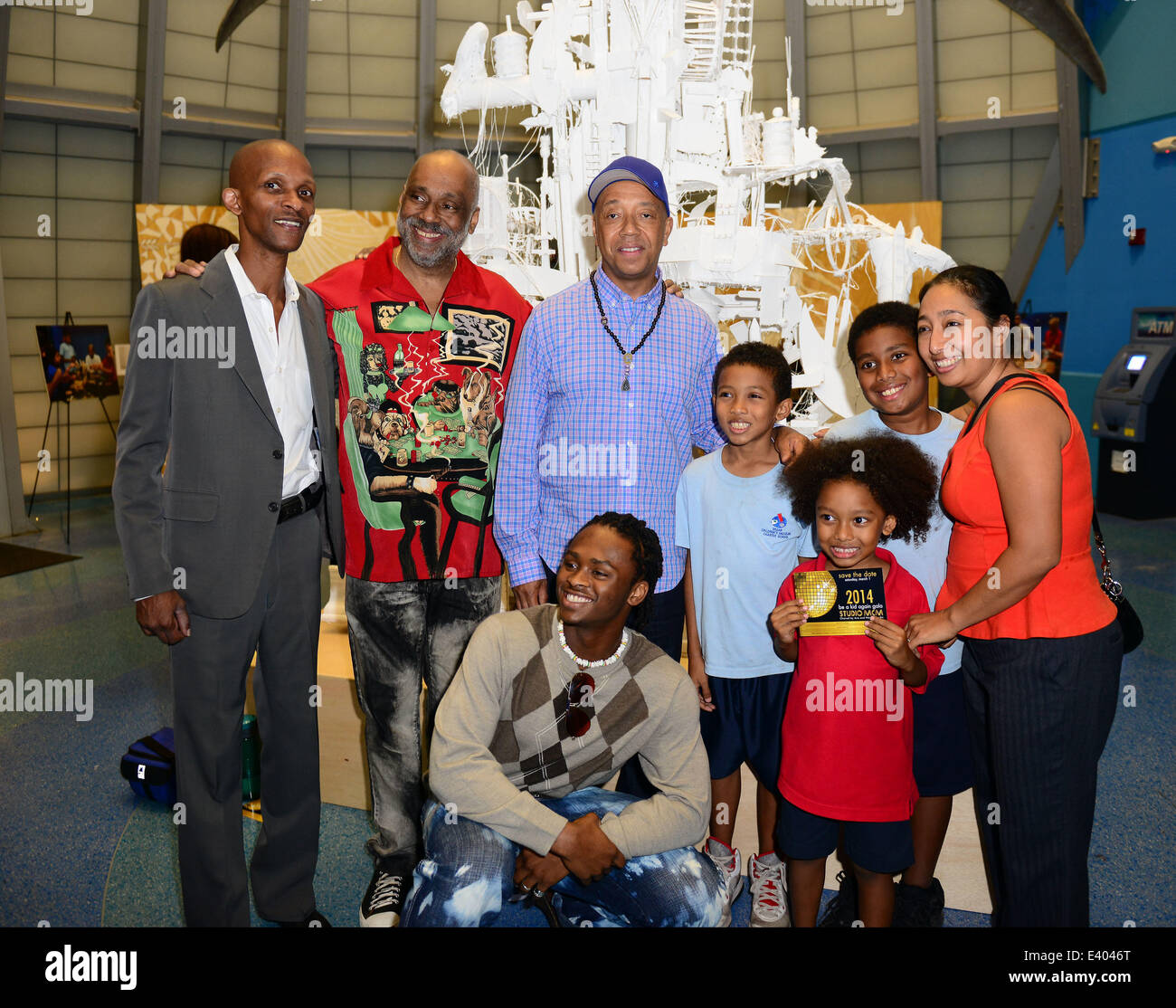 Victor Matthews' debut sculpture 'Garden' with the collaboration of ...