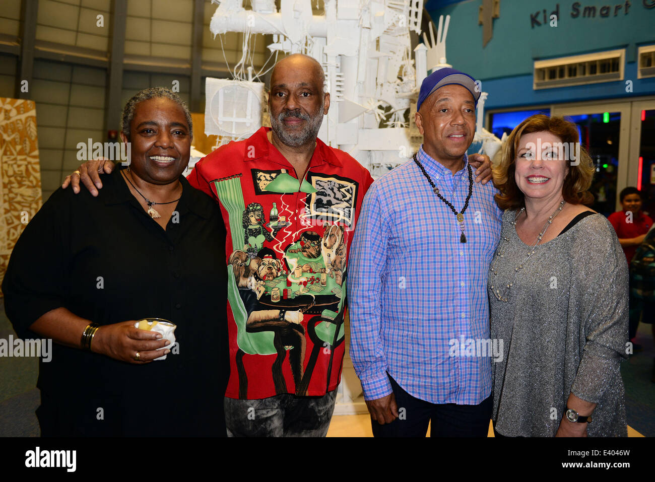 Victor Matthews' debut sculpture 'Garden' with the collaboration of ...