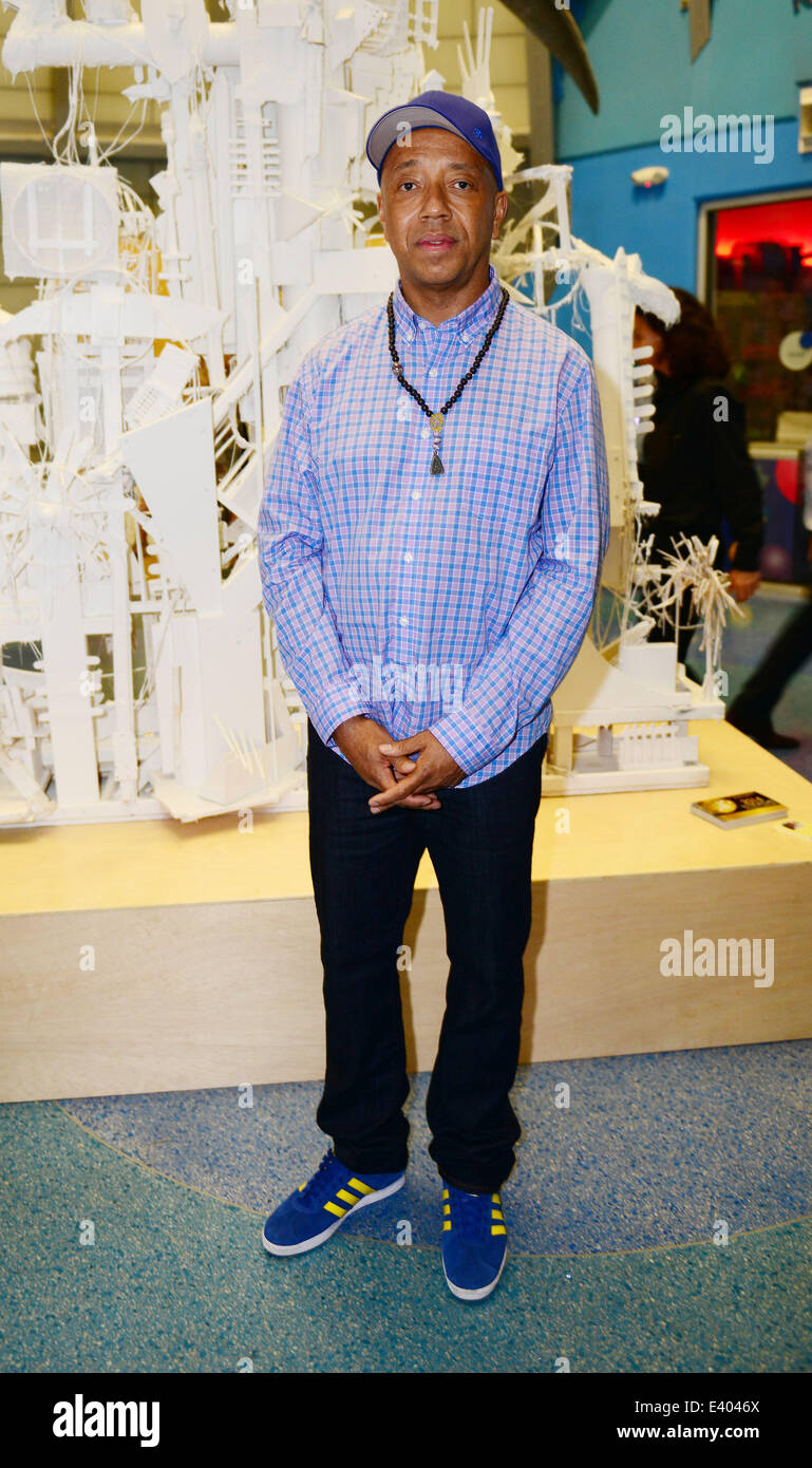 Victor Matthews' debut sculpture 'Garden' with the collaboration of ...